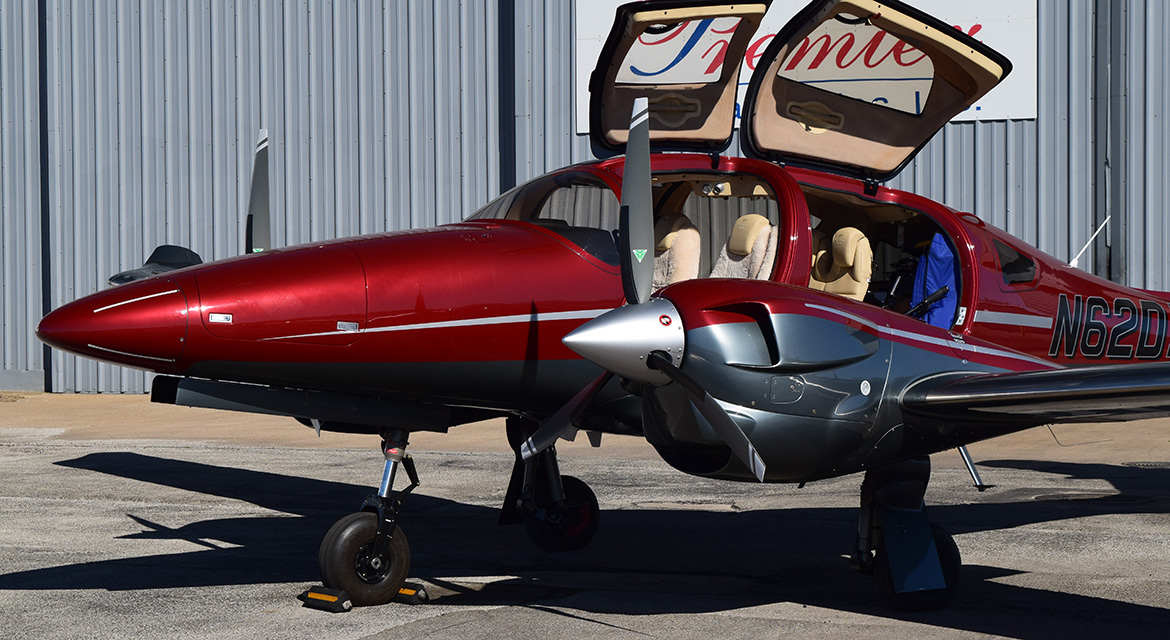 2022 Diamond DA62 N62DZ - Premier Aircraft